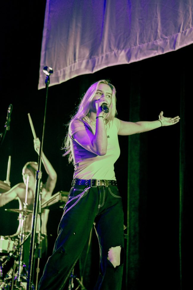 Fresh faces: Carlie Hanson – Daily Sundial