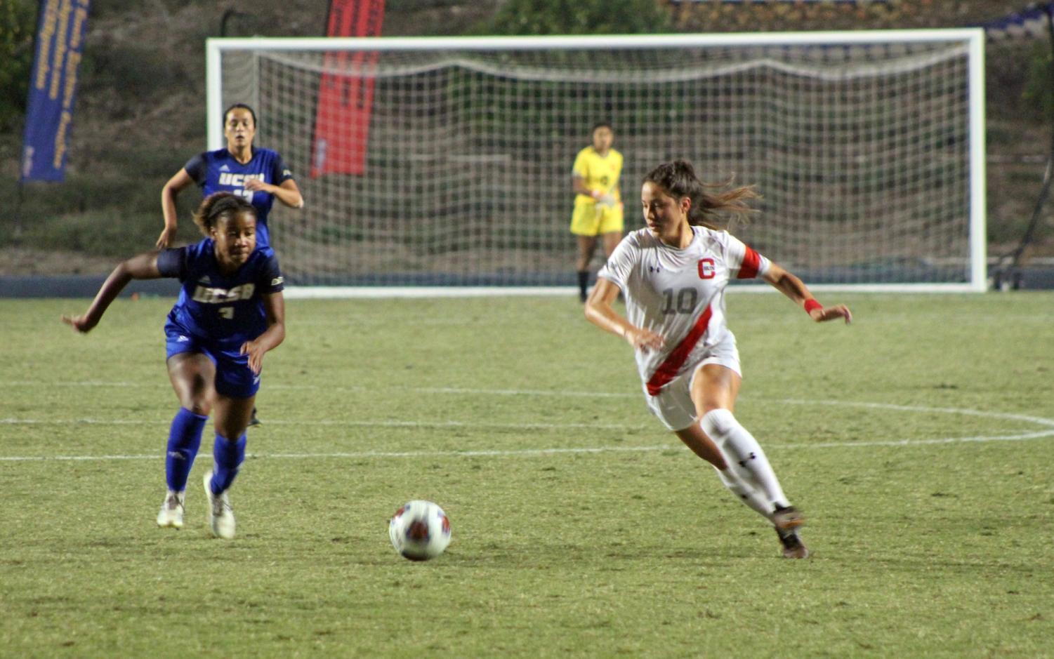 Women’s soccer advances to the Big West Final in 1-0 win over UCSB ...