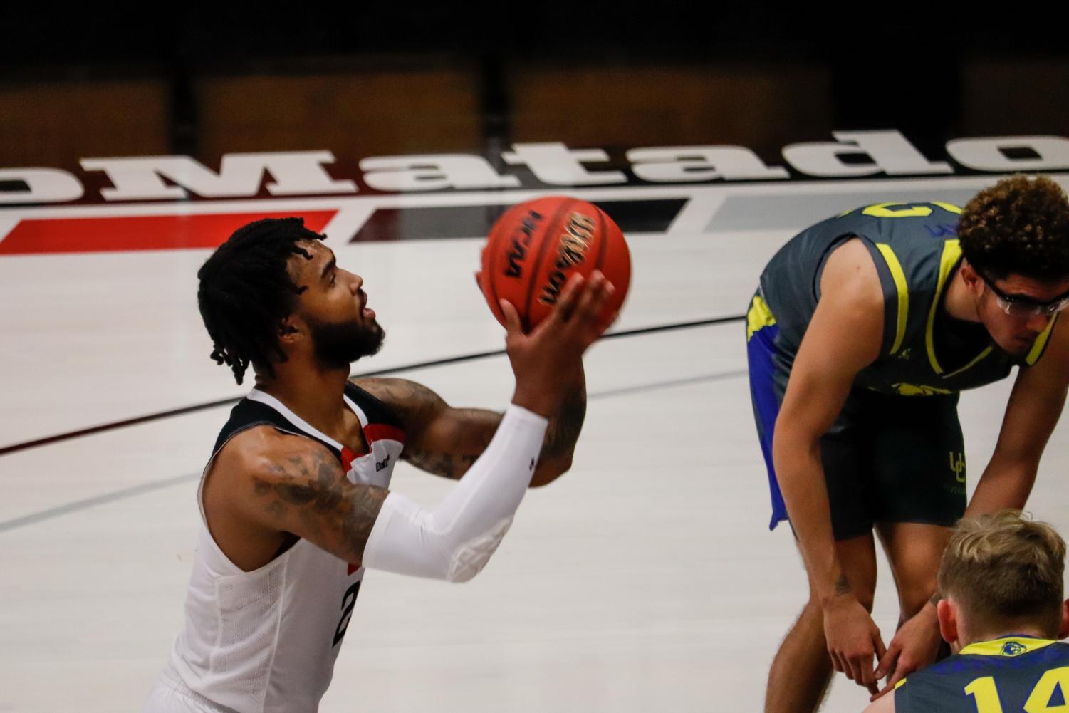 CSUN men’s basketball drops ball against UC Riverside – Daily Sundial