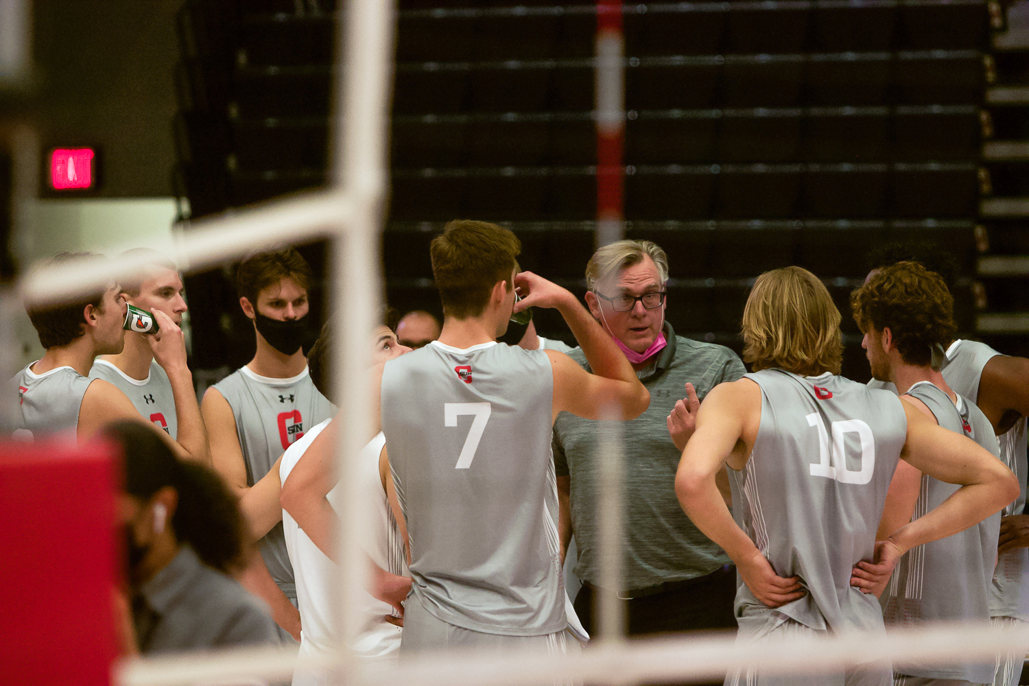 CSUN men’s volleyball falls to No. 1 University of Hawai’i – Daily Sundial
