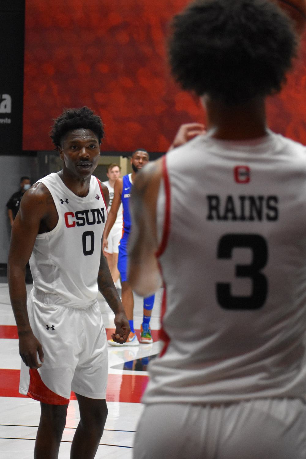 Matador’s woes continue in Men’s basketball game against UC Davis ...