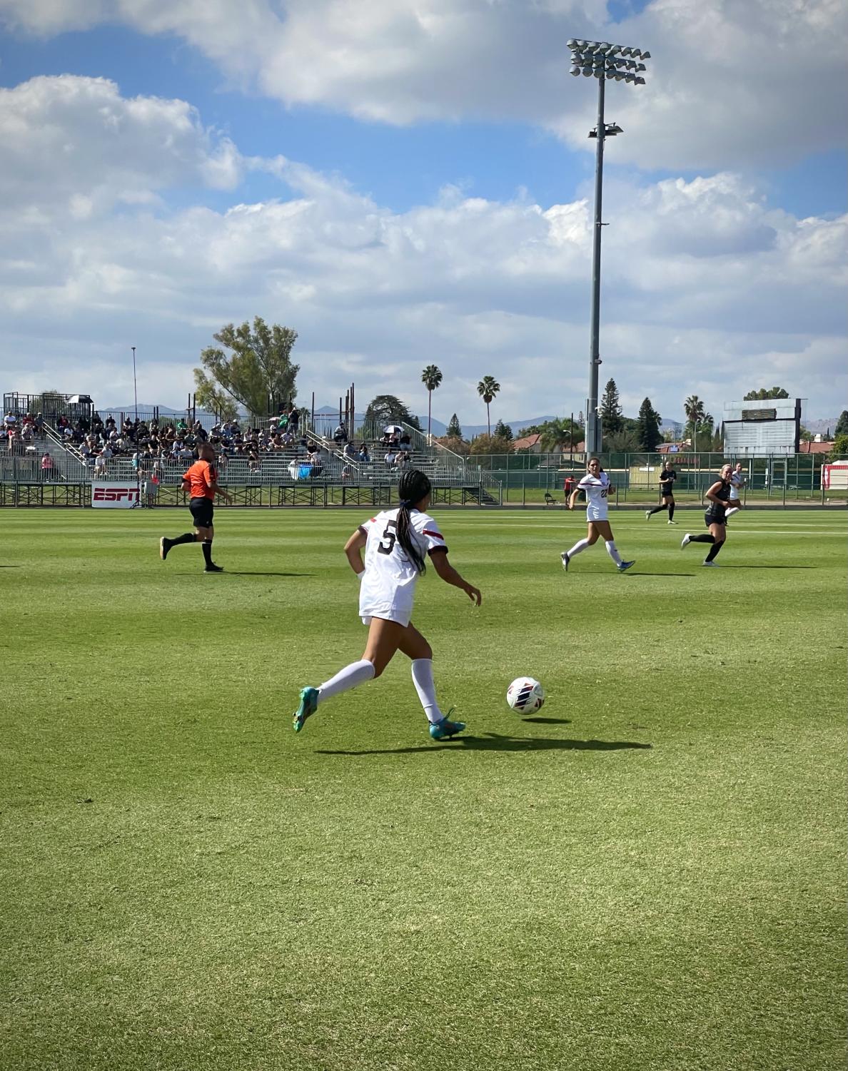 Women’s soccer earns first home win of the season – Daily Sundial