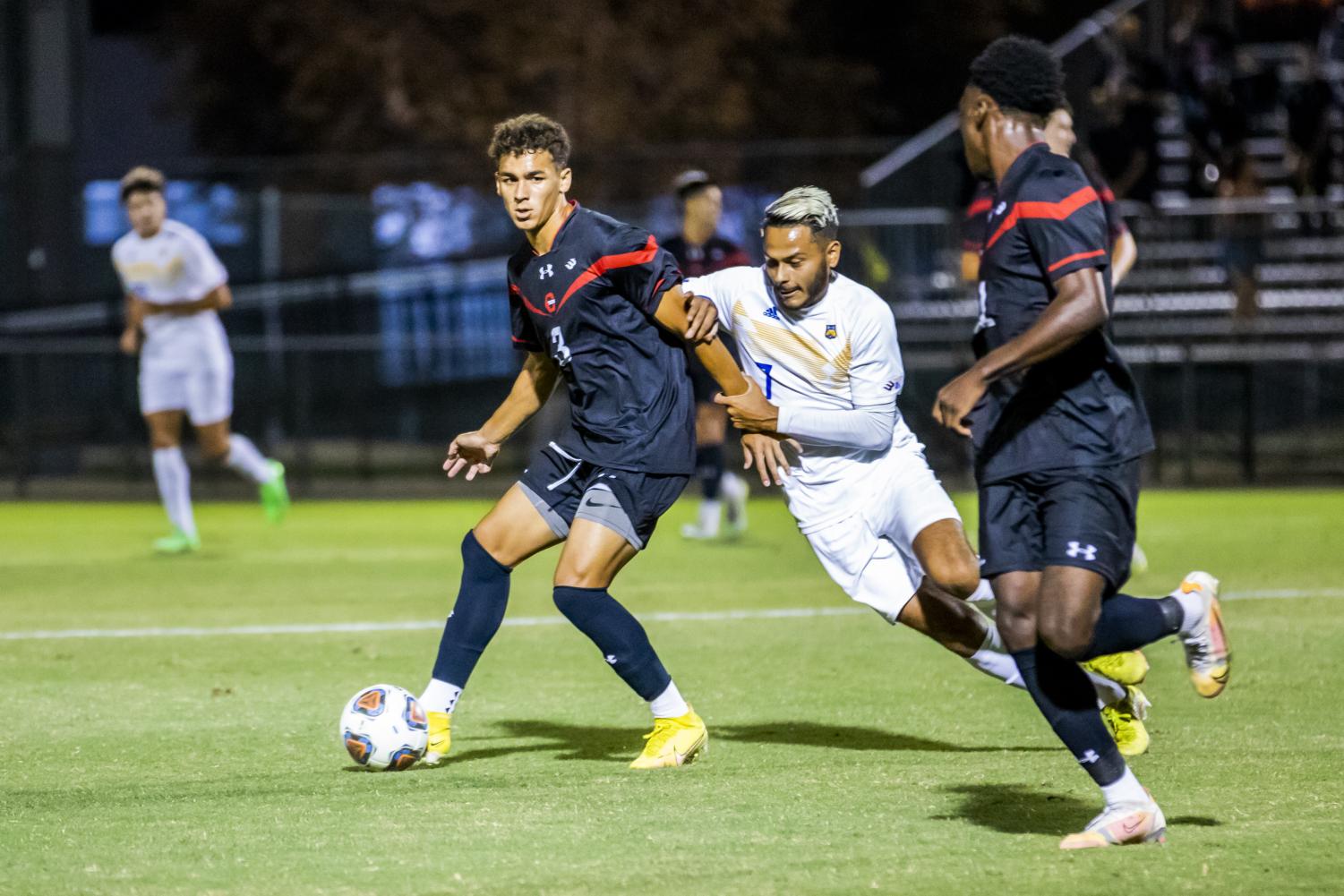 CSUN men’s soccer victorious in Big West opener – Daily Sundial